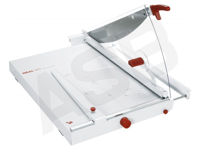 La cisaille IDEAL 1171 - 40 feuilles, laize 710 mm